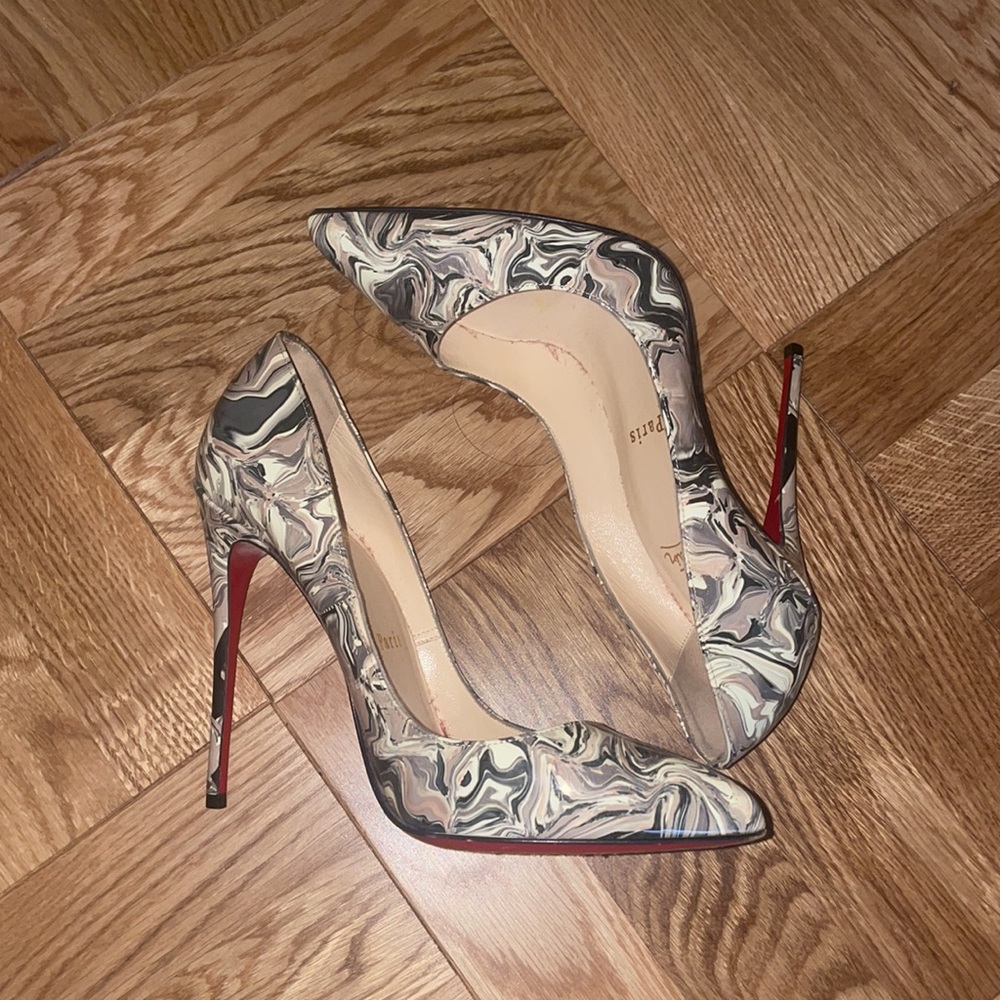Christian Louboutin So Kate Pumps - Gem